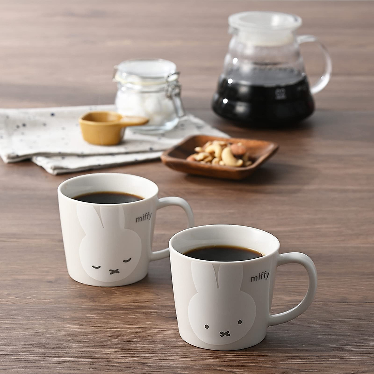 Kaneshotouki 288750 Dick Bruna Miffy Pair Mug, Mug, Size M, Approx. 9.5 fl oz (280 ml), Set of 2, Miffy White Face, Made in Japan