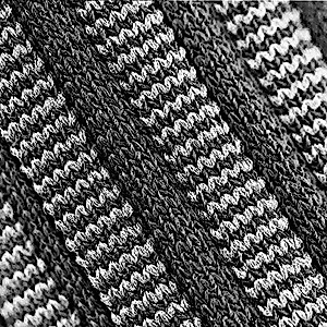 Zensah Ankle Support - Compression Ankle Brace - Great for Running, Soccer, Volleyball, Sports - Ankle Sleeve Helps Sprains, Tendonitis, Pain , Black, Medium