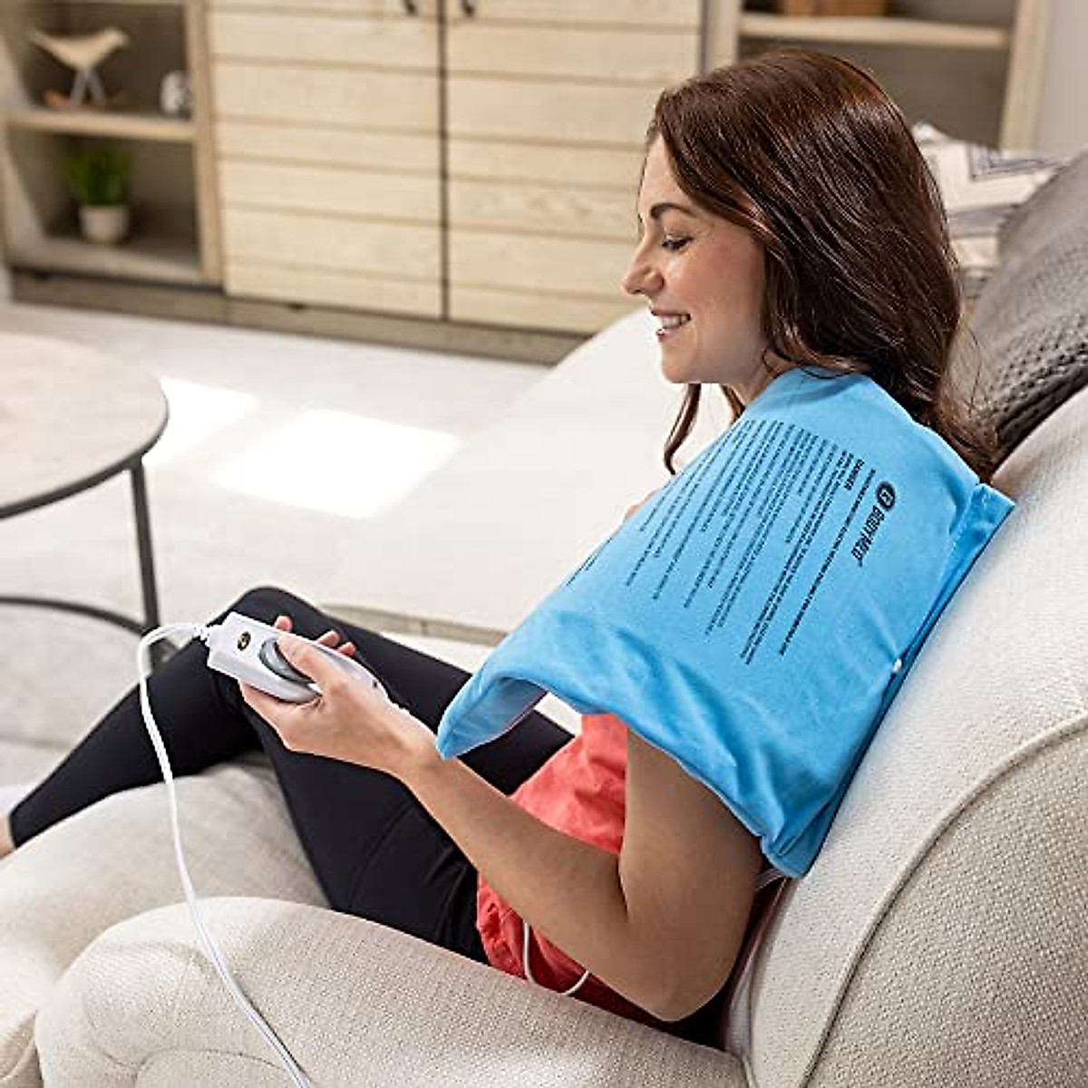 BodyMed Digital Moist Heating Pad with Auto Shut Off Heating Pad for Neck and Shoulders, Back Pain and Muscle Pain Relief – 12 x 15 Inch, Blue