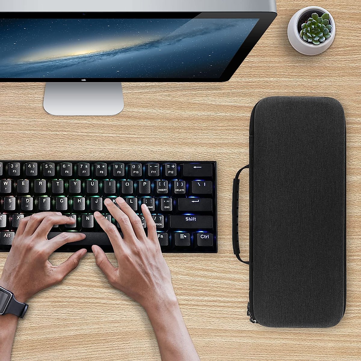 Geekria 60% Compact Keyboard Case, Hard Shell Travel Carrying Bag for 61 Keys Computer Mechanical Keyboard, Compatible with Logitech G PRO X 60, Razer Huntsman Mini 60%, RK Royal KLUDGE RK61