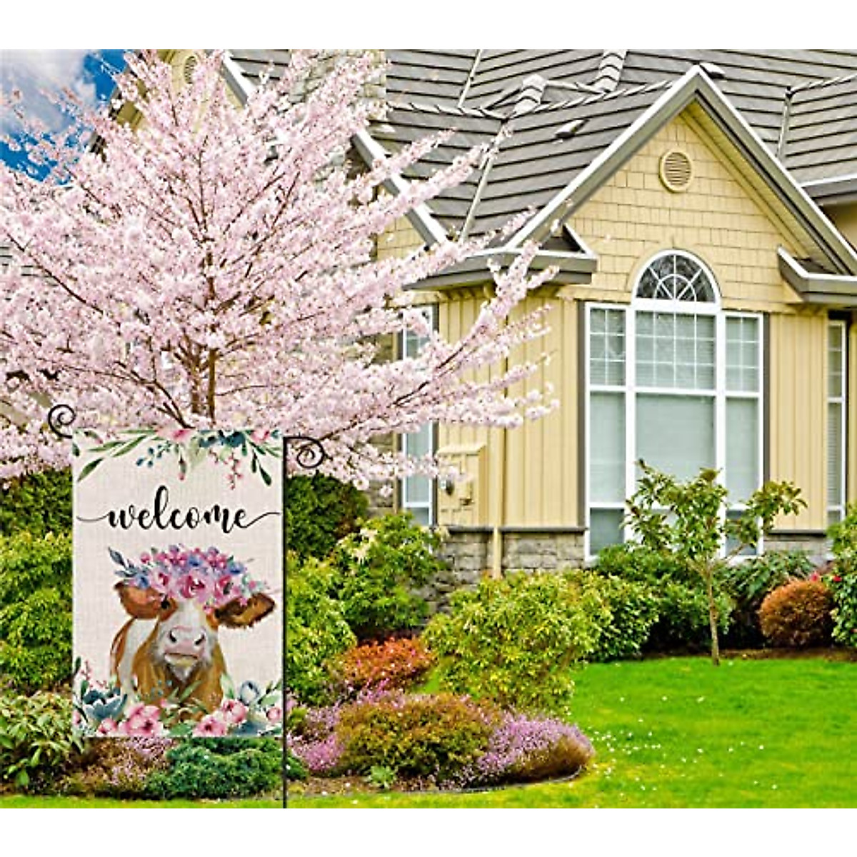 Spring Welcome Cow with Flowers Garden Flag for Outdoor Small Yard Flag for Outside Seasonal Decor for Summer Farmhouse Holiday 12x18 Inch Double Sided