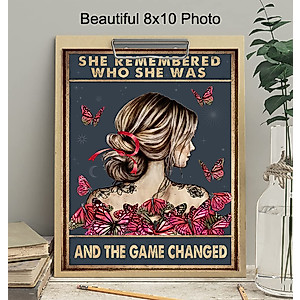 She Remembered Who She Was And The Game Changed - Uplifting Encouragement Gifts for Women - Inspirational Positive Quotes Wall Decor - Motivational Wall Art - Boho Decoration Poster - Girls, Teens