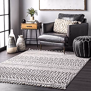 nuLOOM Talula Soft Textured Tassel Area Rug, 8' x 10', Beige