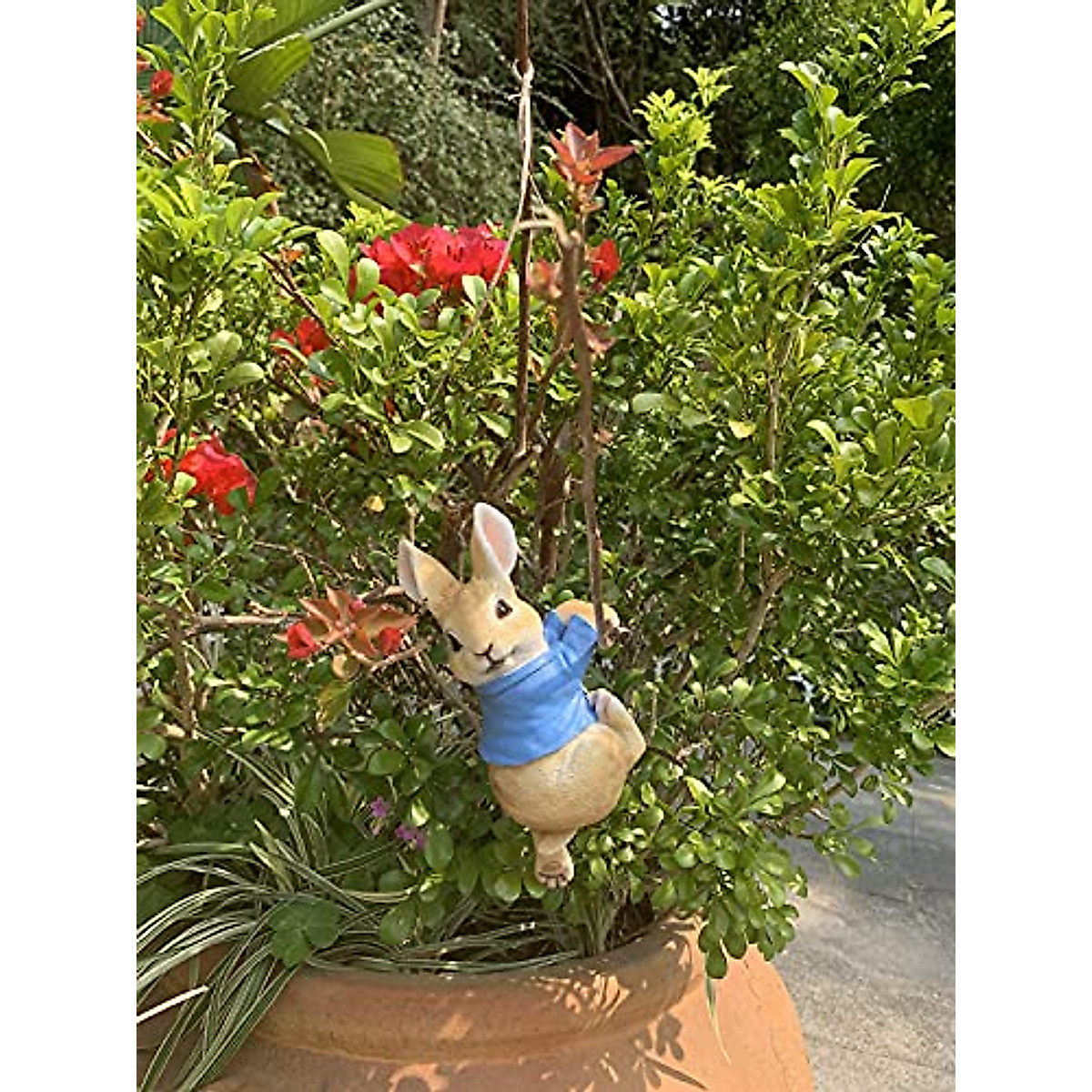 iRonrain Mini Garden Statues Hanging Bunny, Indoor Outdoor Decorations Cute Rabbit Planter Pots Hanger Art Décor Figurine Ornament for Easter Yard Home Garden Patio and Office (Blue)