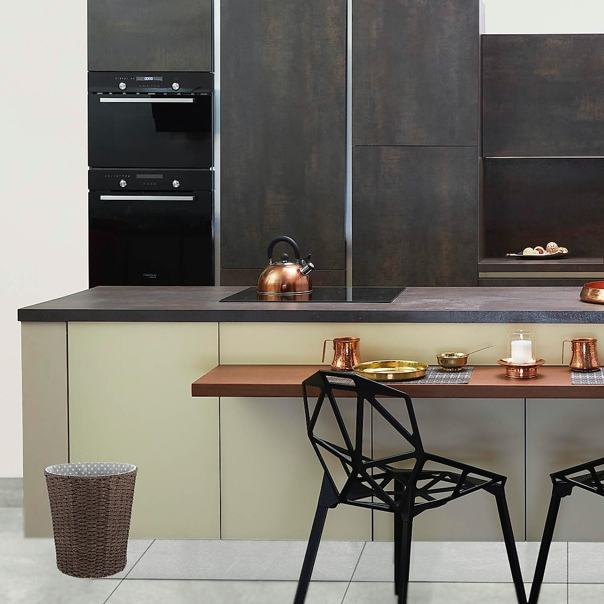 VOSAREA Wicker Trash Can Rattan Waste Basket Garbage Cans Waste Paper Bin Laundry Basket Wastebasket Garbage Bin Rubbish Basket Sundries Basket for Bathroom Coffee