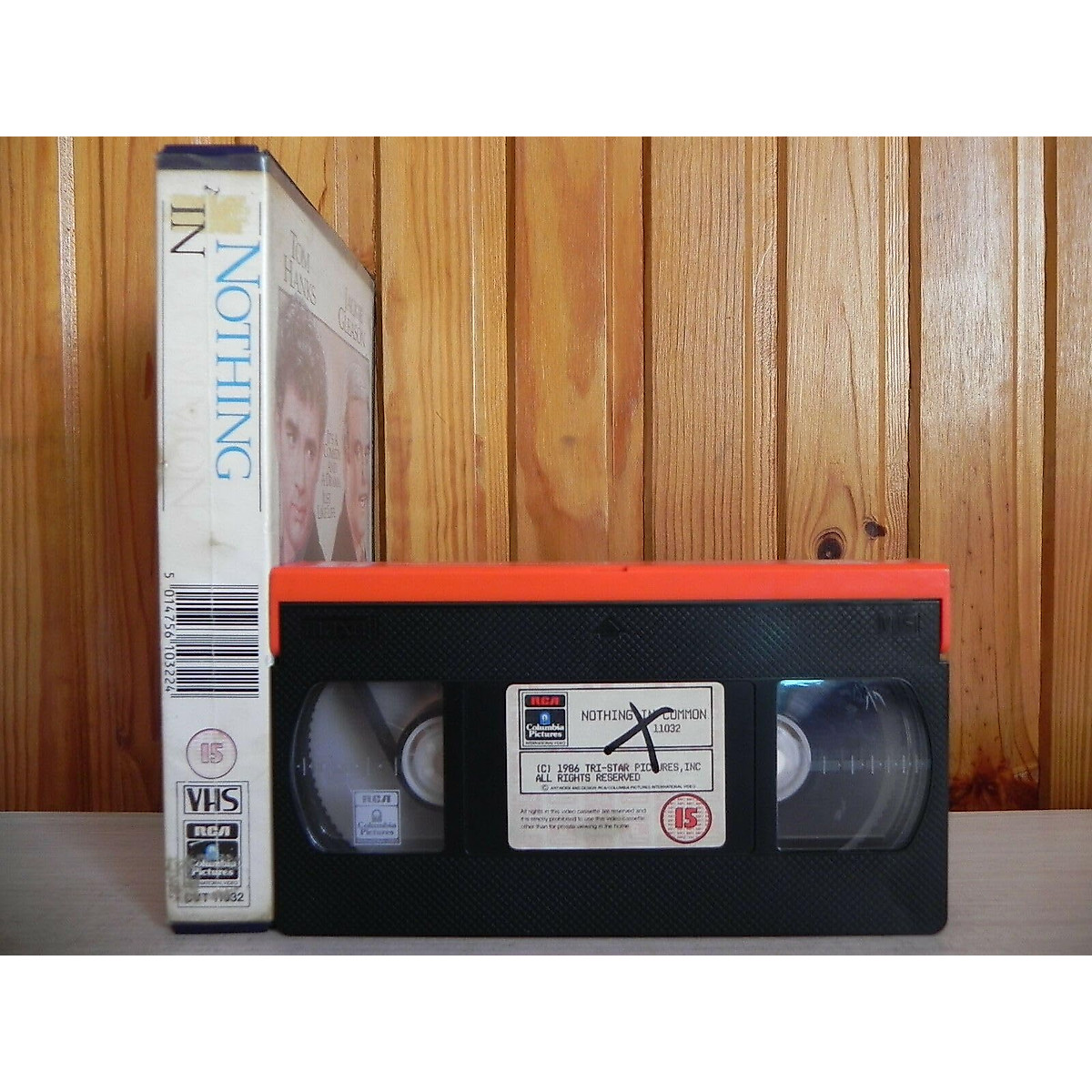 Nothing In Common - Columbia - Comedy - Drama - Tom Hanks - Jackie Gleason - VHS
