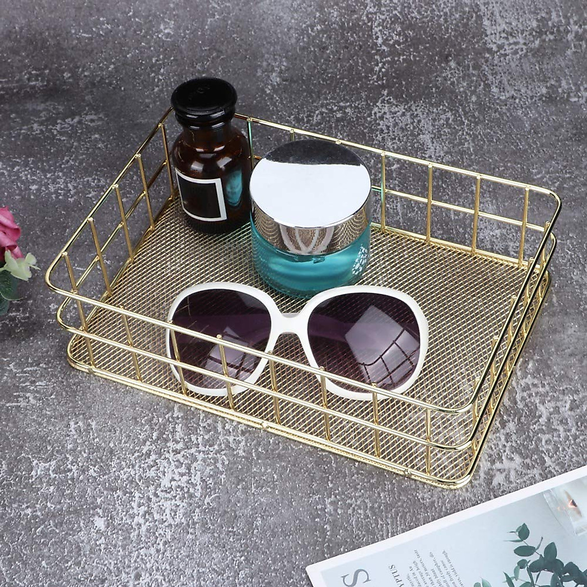 Wire Mesh Basket, Golden Iron Storage Basket Multifunctional Wire Mesh Desktop Storage Organizer for Home (Large Size)