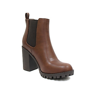 Soda Glove - Ankle Boot w/Lug Sole Elastic Gore and Chunky Heel (7.5, Brown (PU))