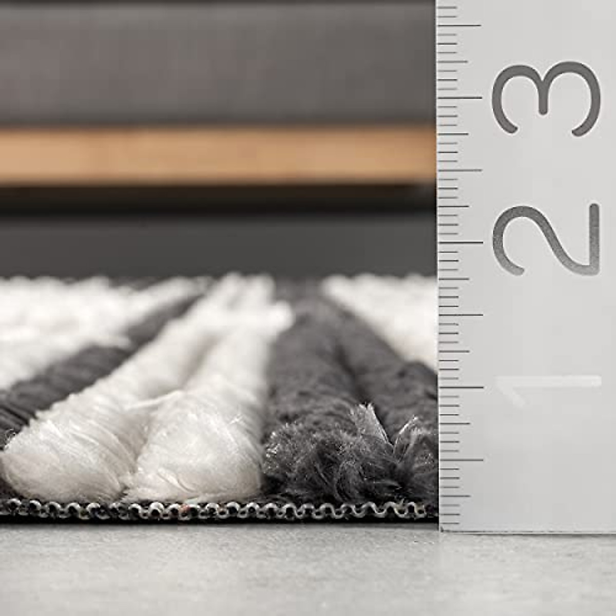 nuLOOM Carling Soft Shaggy Textured Contemporary Stripes Fringe Area Rug, 3' x 5', Beige