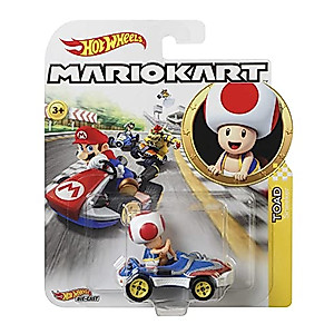Hot Wheels GBG30 Mario Kart 1:64 Die-Cast Toad with Sneeker Vehicle
