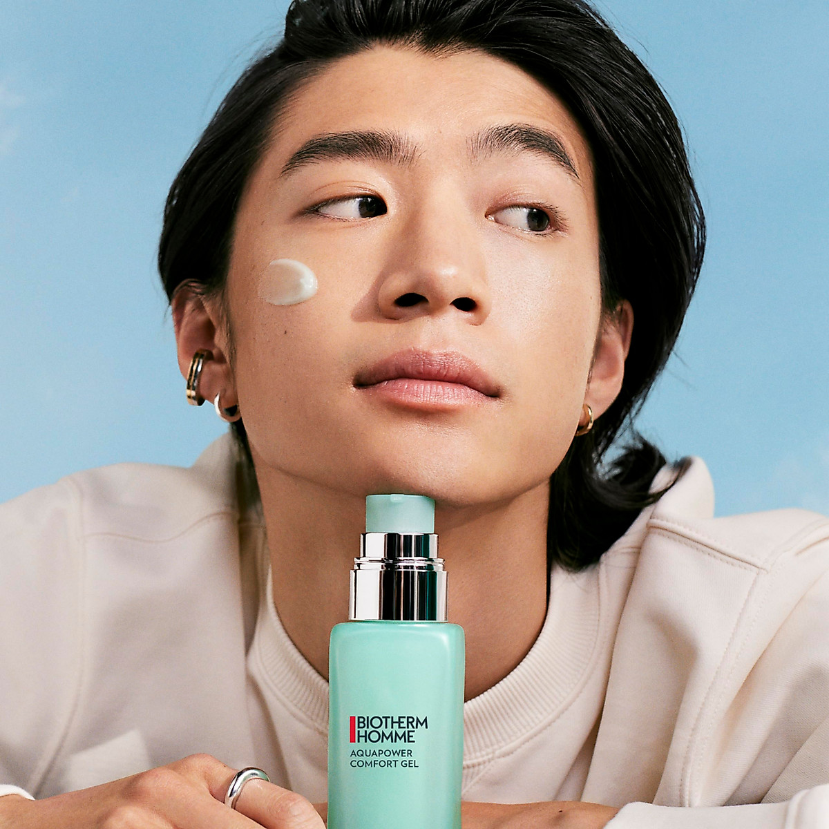 Biotherm Homme Aquapower Comfort Gel for Men with Dry and Dehydrated Skin with Oligo Elements and Ceramides for Strengthened and Moisturized Skin, Instant Cooling Application, 2.5 Fl. Oz