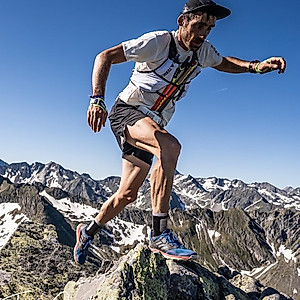 YUEDGE Mens Socks Mositrue Wicking Comfort Work Socks Padded Winter Boot Socks Thick Casual Athletic Socks For Men Size 9-11, Multicolor, 5 Pairs