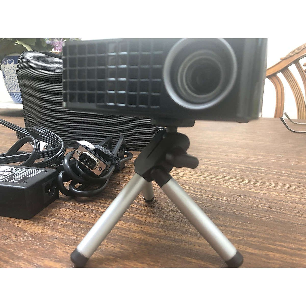 Dell M110 Ultra-Mobile Projector