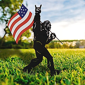 Bigfoot Garden Patriotic Decor Metal Stake - Big Foot Sasquatch Gifts Yard Art Decorative Garden Stakes Bigfoot Statue for Yard Decor, Outdoor, Patio, Outside, Lawn Decorations, Idea Garden Gifts