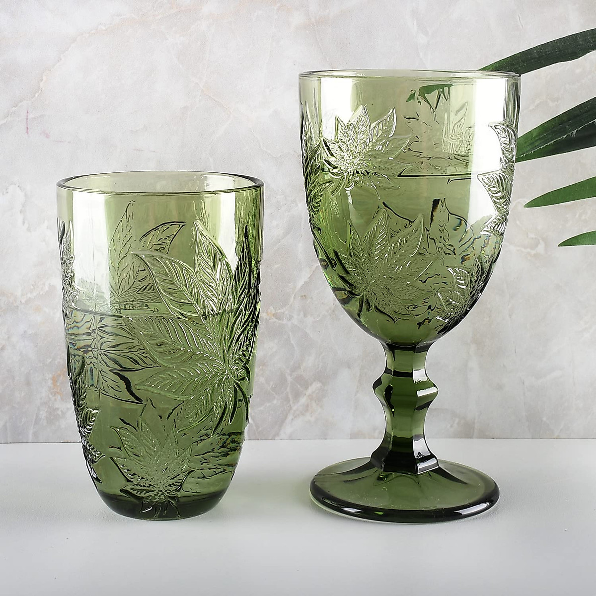 SANHECUN Wine Glasses Set Embossed Vintage Style Goblets 10 oz Green Set of 4(4, Wine Goblet 10 oz)