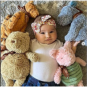 KIDS PREFERRED Baby Classic Winnie the Pooh and Friends Stuffed Animal original version 9 Inch, Pooh