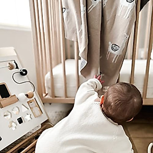 Unisex Cozy Receiving Swaddle Cuddle Stroller Crib Stroller 100% Fine Loomed Cotton Blanket - Quilt Blanket for Newborns, Infants Toddler, Boys and Girls (Llama - Cream)