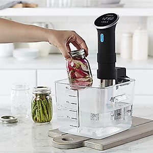 Rubbermaid Commercial Products Plastic Space Saving Square Food Storage Container For Kitchen/Sous Vide/Food Prep,Lids not included (Sold separately), 6 Quart, Clear (Fg630600Clr)