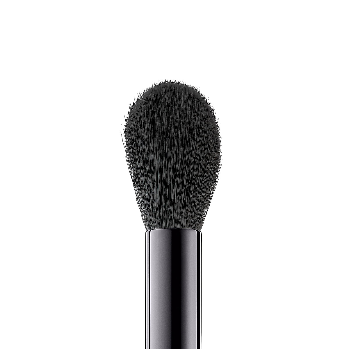 e.l.f. Highlighting Brush | Vegan Makeup Tool | For an Illuminating Glow | Flawlessly Blends & Contours