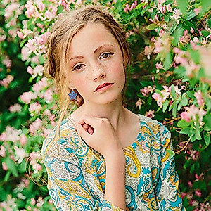 Healifty Floral Comforter 9Pcs Christmas Cotton Fabric Sheet Patchwork Cloth Quilting Precut Scraps Sewing Fabric for DIY Scrapbooking Mouth Cover Purse Bag Making 40x50cm (Blue) Floral Sheets