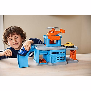 Green Toys Parking Garage - 5 Piece Pretend Play, Motor Skills, Language & Communication Kids Role Play Toy Playset. No BPA, phthalates, PVC. Dishwasher Safe, Recycled Plastic, Made in USA.
