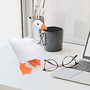 Goose Magnetic Key Holder, Resin Goose Duck Figurine Statue Magnetic Tool Holder, Cute Animal Figurines Key Holder, Hanging Storage Rack Ornament, Animal Figurines Key Storage Rack for(Orange)