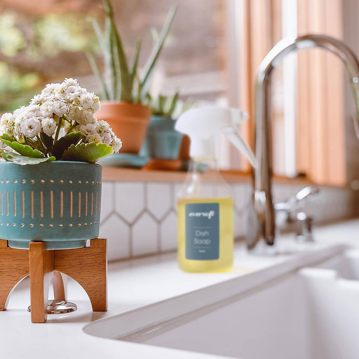 EZbrnd Eversoft Foaming Power Jet Dish Soap Spray Trigger Bottle + 4 Refill Dish Foam Soap Bundle, Yuzu Scent