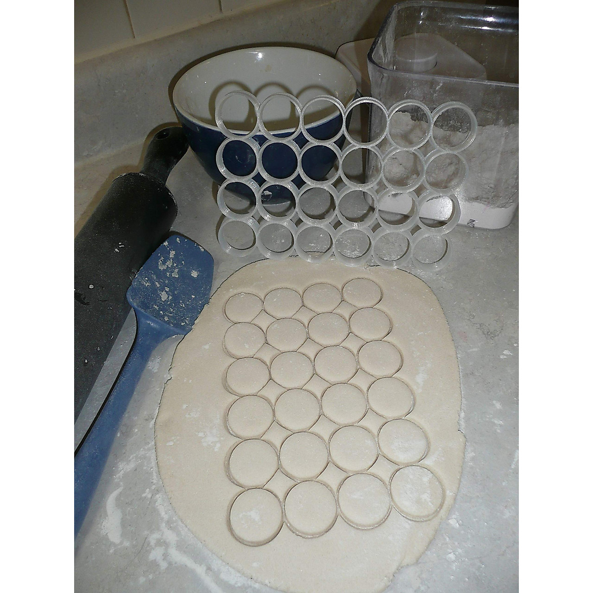 24 CIRCLES COOKIE CUTTER GRID 1.25 INCH DIAMETER WAFER EUCHARIST SACRAMENT MADE IN USA PR2895