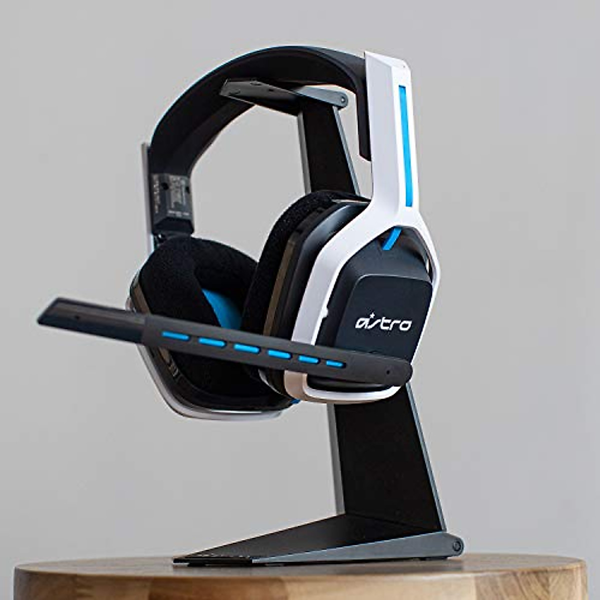 ASTRO Gaming A20 Wireless Headset Gen 2 for PlayStation 5 and 4, PC & Mac - White/Blue