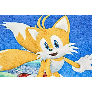 JUST FUNKY Sonic The Hedgehog Sonic & Tails Large Fleece Throw Blanket | Official Sonic The Hedgehog Collectible Blanket | Measures 60 x 45 Inches