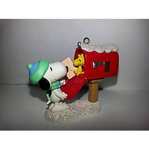 Hallmark Winter Fun with Snoopy Ornament