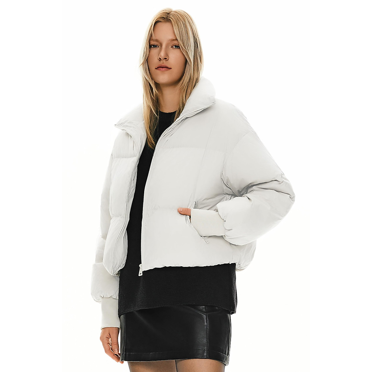 Orolay Women's Winter Oversized Cropped Puffer Jacket Zip Up Short Down Coat Stand Collar Baggy Overcoat Off-white Large