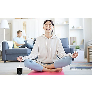 Relaxd Premium Vanilla & Coconut Scented Natural Soy Wax Candle (Madagascar), Large, Long Lasting Aromatherapy Essential Oil Candles