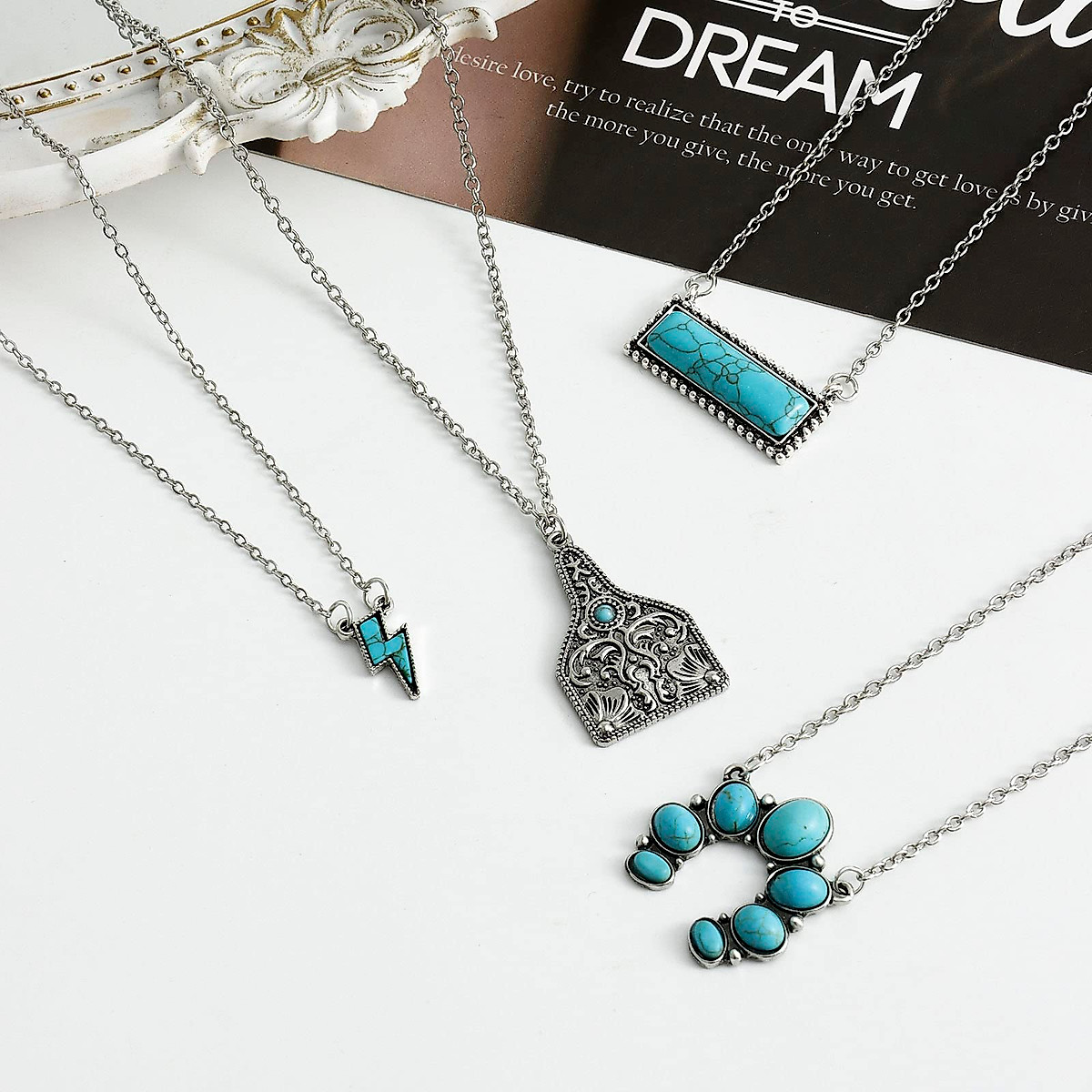 4 Pcs Western Jewelry Set for Women Bohemian Delicate Turquoise Necklace Set Women's Elegant Stainless Steel Vintage Turquoise Jewelry Set Square Boho Pendant Long Choker for Party Womens Accessories
