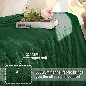 BOPRIO Throw Blanket Fuzzy Plaid Blanket for Sofa Couch or Bed, Throw Size 330GSM Luxury Fleece Soft Warm Blanket for All Seasons, 50 x 60 Inch Green