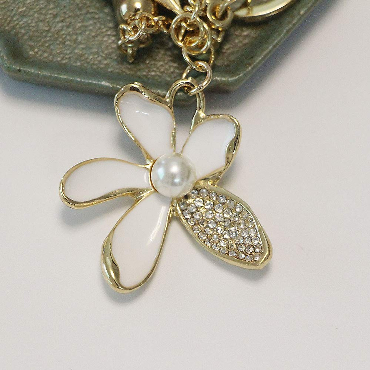 SWJEWEL Flower Keychain Rhinestone Tassel Leaf Key Ring Women Wallet Bag Pendant Charms Gold Pink