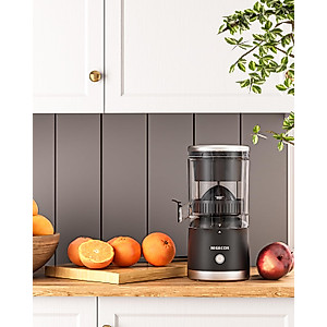 Electric Citrus Juicer Machines,Citrus Juicer Machines with USB and Cleaning Brush,portable electric juicer for making fresh orange juice,squeezing oranges,lemons,kiwi fruit,and grapefruit(Black)