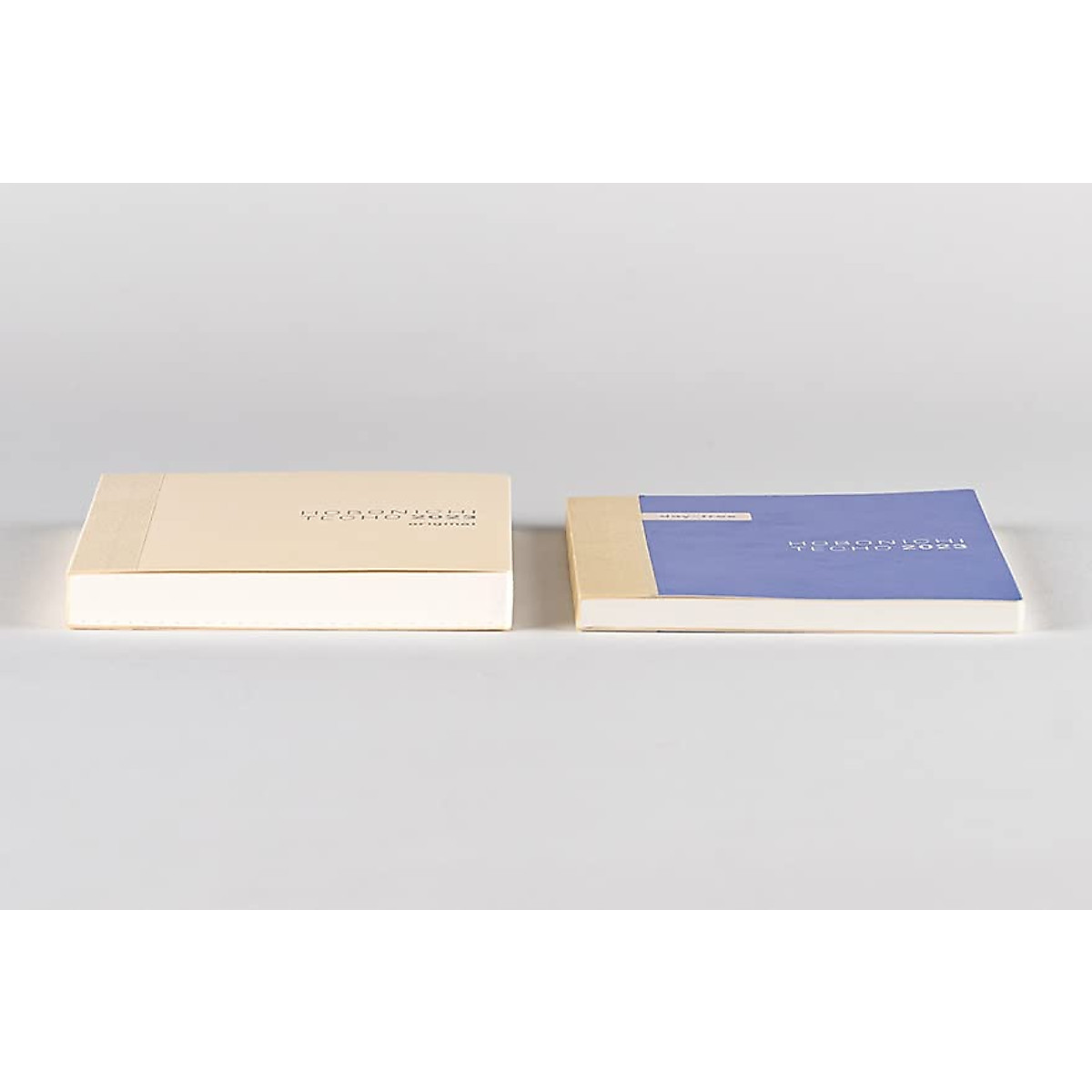 Hobonichi Techo Day-Free Book [Japanese/A6/January 2023 Start/Monday Start/Graph Paper Notebook]