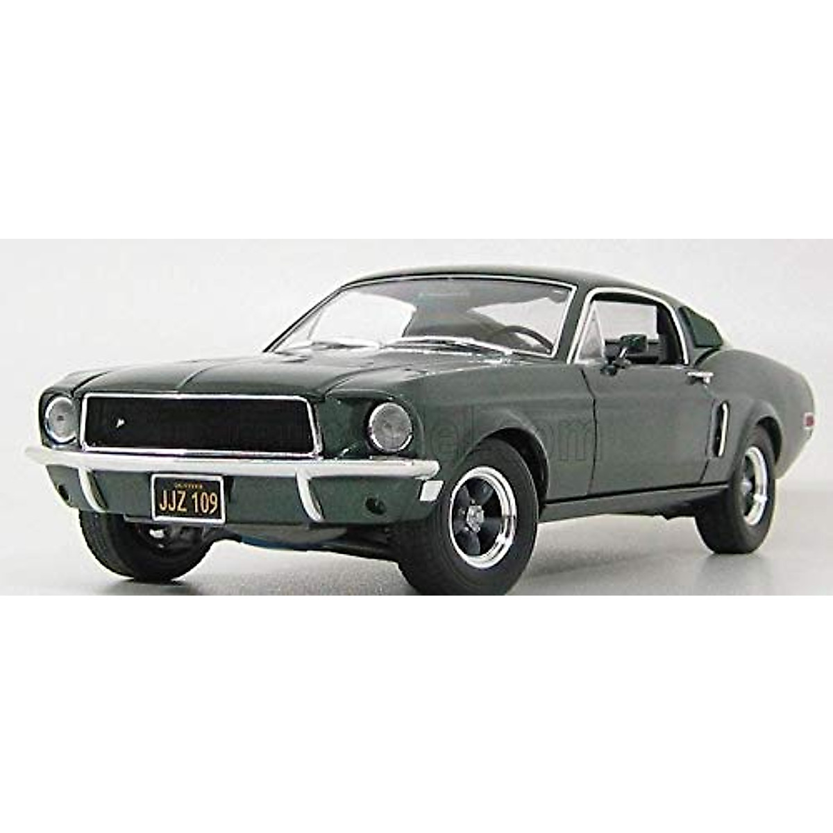Greenlight 12822 Steve McQueen Bullitt 1968 Ford Mustang GT Hard Top 1/18 Scale Diecast
