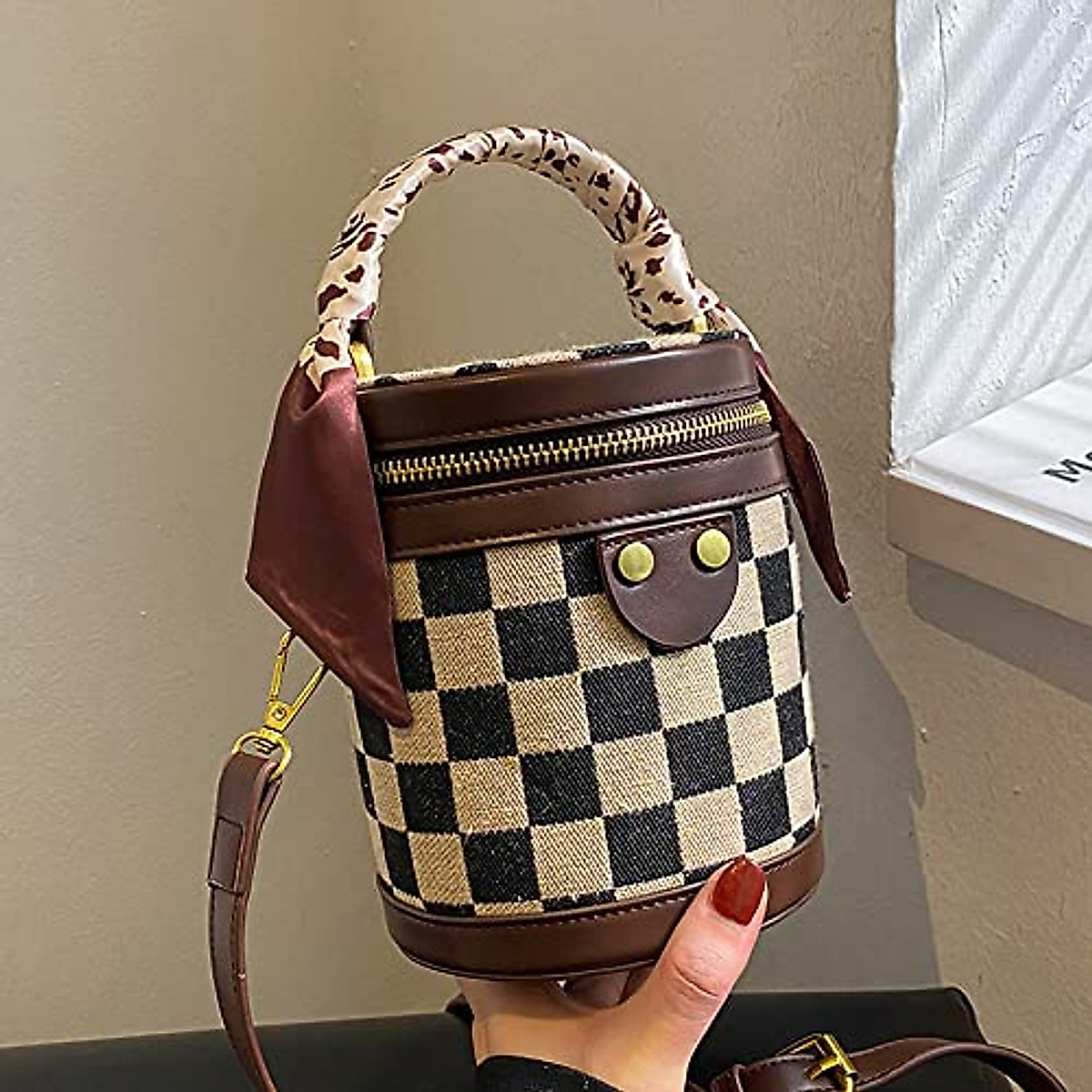 Fashion Cute Top Handle Flap Crossbody Bag for Women Classic Retro Plaid Bucket Cylinder Bag Shoulder Bag Purse (Brown)