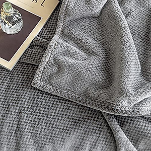 Qidordour Throw Blankets, Checkered Blanket, 60x80 Inch Flannel Fleece Jacquard Bed Throw, 310GSM Soft Microfiber Plush Fuzzy Cozy Luxury Bed Blanket for Couch, Sofa, Bedroom, Travel, Christmas, Grey