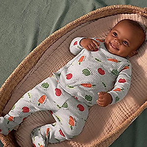 Gerber Baby Newborn Hospital Pointelle Outfit Shirt, Footed Pant and Cap, Vegetables Grey, Newborn