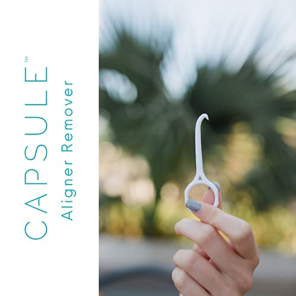 Aligner Remover (White) - Capsule Products presents a sleek, beautiful Aligner Remover Tool, in white. This tool is designed to work for all clear retainers.