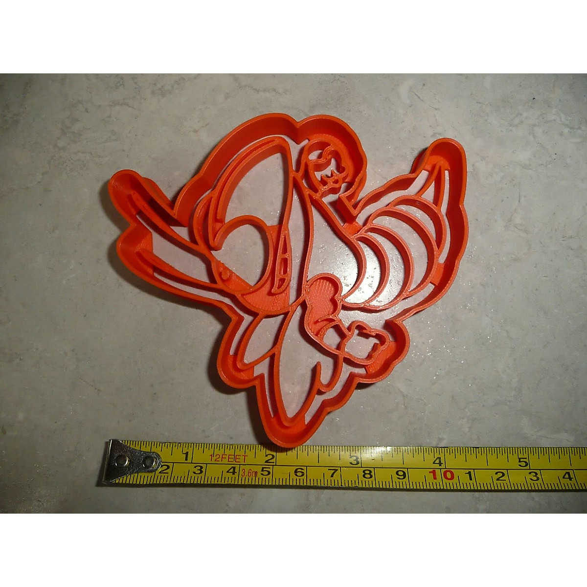 YELLOWJACKET WASP STINGING BEE DETAILED COOKIE CUTTER MADE IN USA PR4607