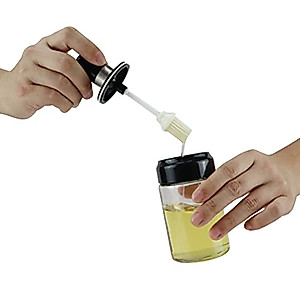 EIKS Oil Bottle with Silicone Brush for Cooking BBQ Kitchen