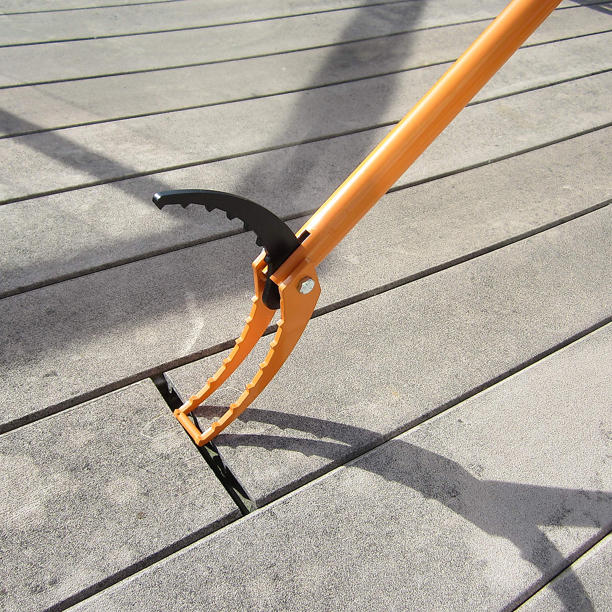 Log-Hog, Heavy Duty, Durable Log Grabber. Moves logs Safely and Easily.