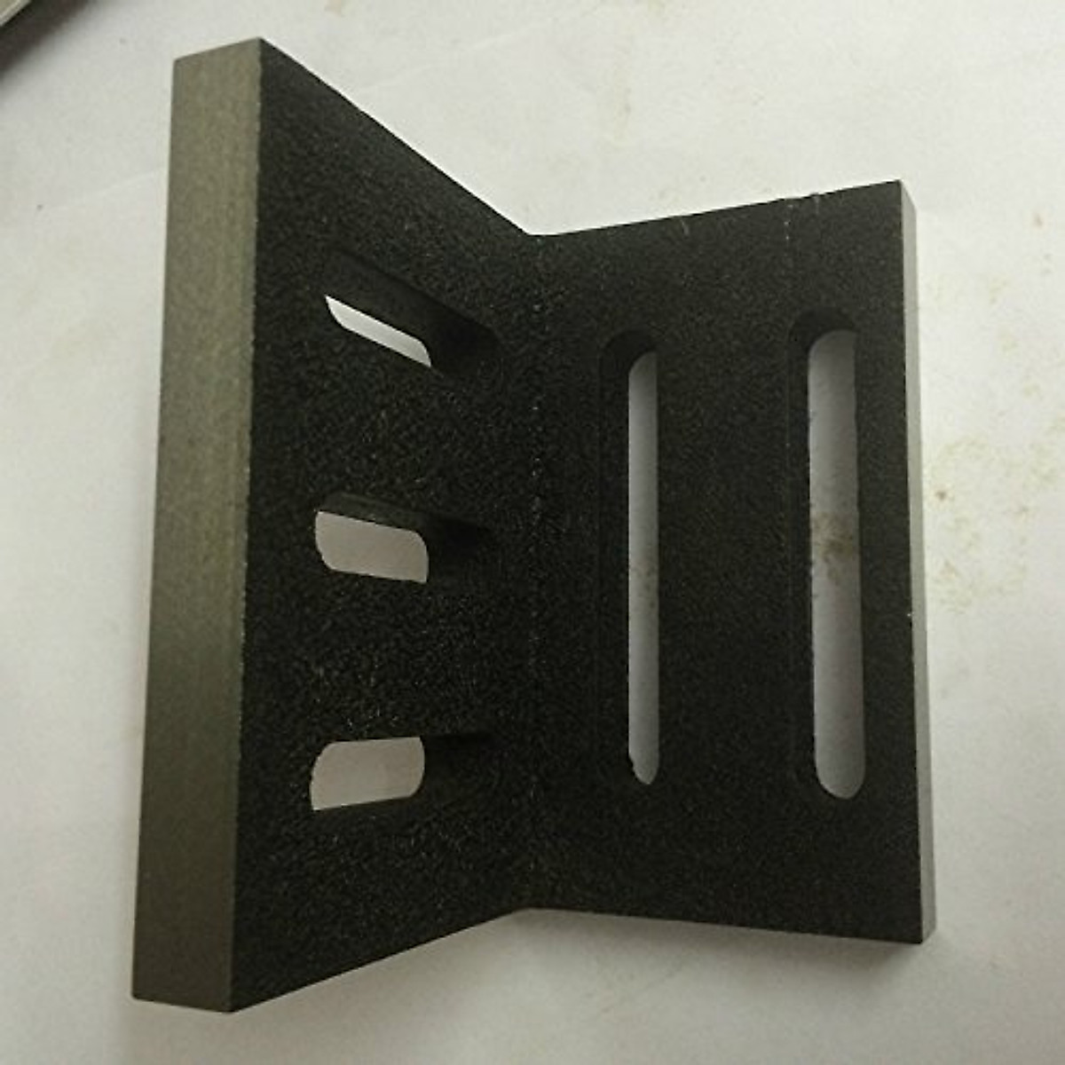 Caste Iron Slotted Angle Plate 110 x 89 x 75 mm -Stress Relieved