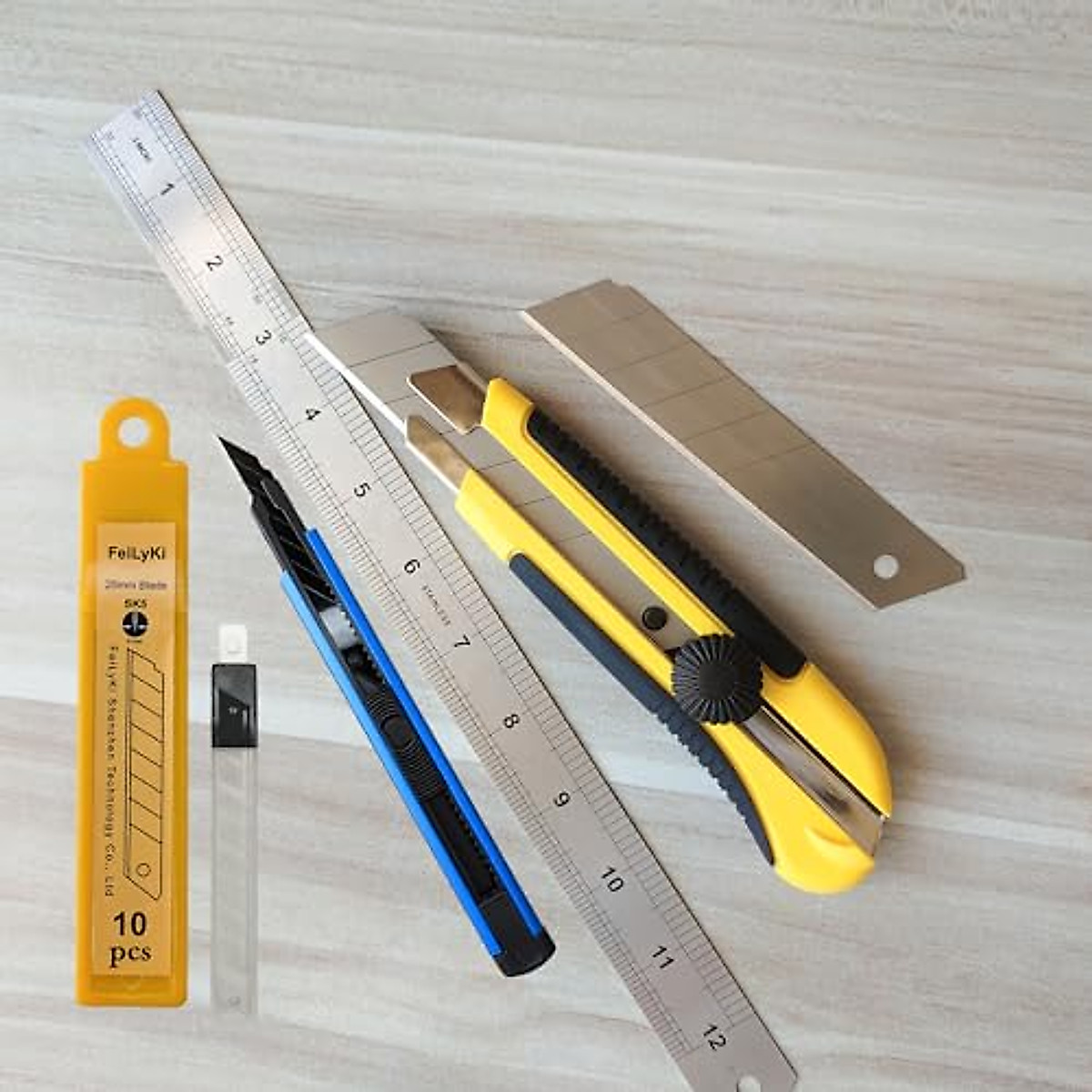 FeiLyKi 25MM Box Cutter Carpet knife Heavy Duty Utility Knife Ratchet Lock,9MM Aluminum alloy Exacto Knife Retractable,2Pack SK5 Snap Off blades-2061