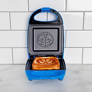 Uncanny Brands Marvel Spiderman Single Sandwich Maker - Marvel Kitchen Appliance