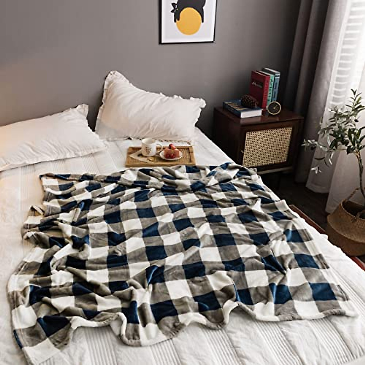 NEWCOSPLAY Buffalo Plaid Throw Blanket Soft Flannel Fleece Checker Pattern Lightweight Decorative Blanket for Bed Couch (280GSM-White-Navy Blue, Throw(50"x60"))